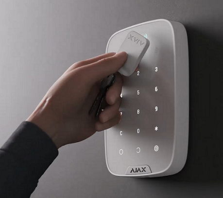 Ajax Systems KeyPad plus :: LarmButiken